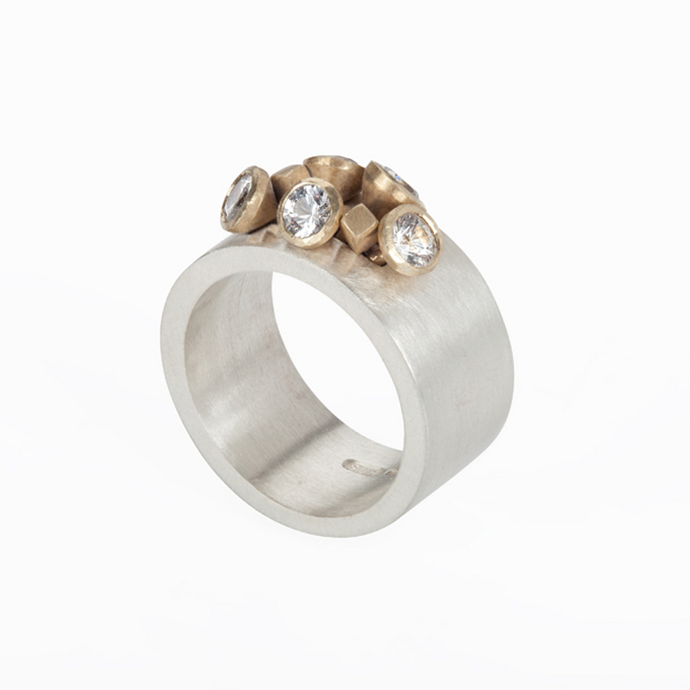 Posy Ring - Small | Sarah Pulvertaft