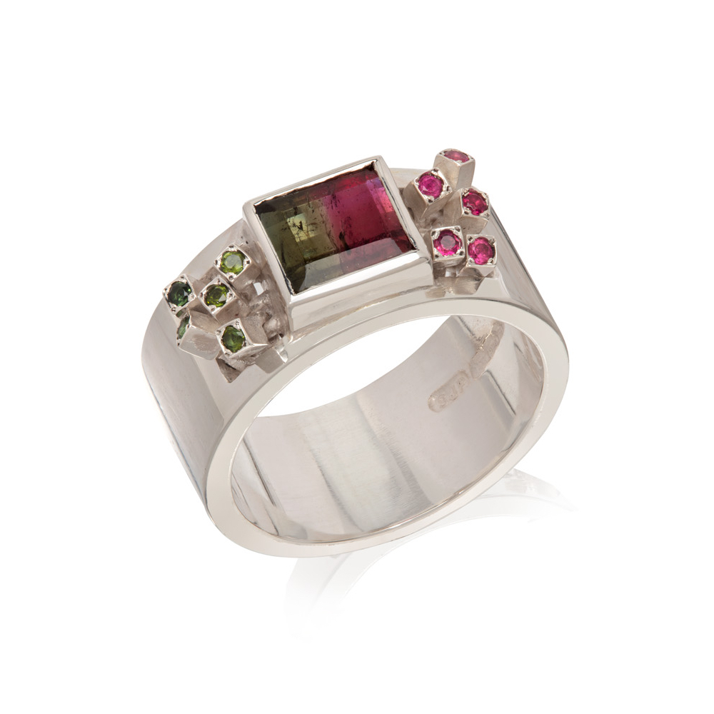 Tourmaline Ruffle Ring | Sarah Pulvertaft